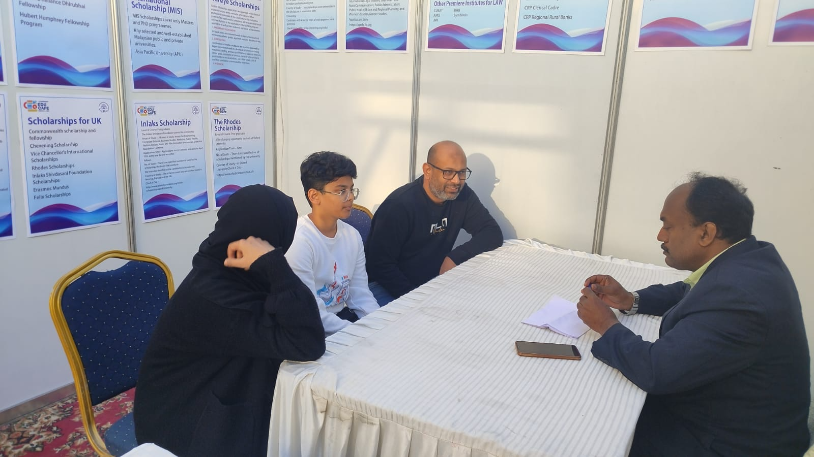 Madhyamam Edu Cafe: CIGI conducted Career Clinic and C-DAT at Kuwait